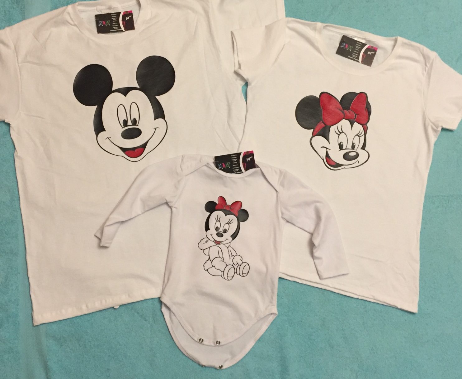 Adorable Matching Family Look, Mickey Mouse Dad, Minnie Mouse Mom, Mini ...